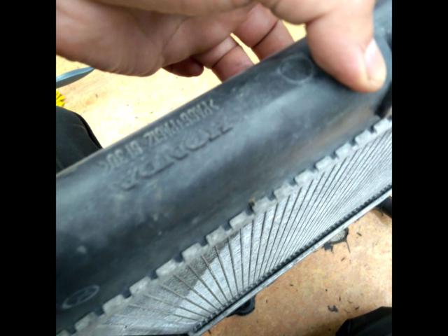 HONDA アクティ HH6 純正 ラジエーター | カー用品 冷却系 ラジエターを通販で購入する | 中古カー＆バイク用品の販売ならアップガレージ