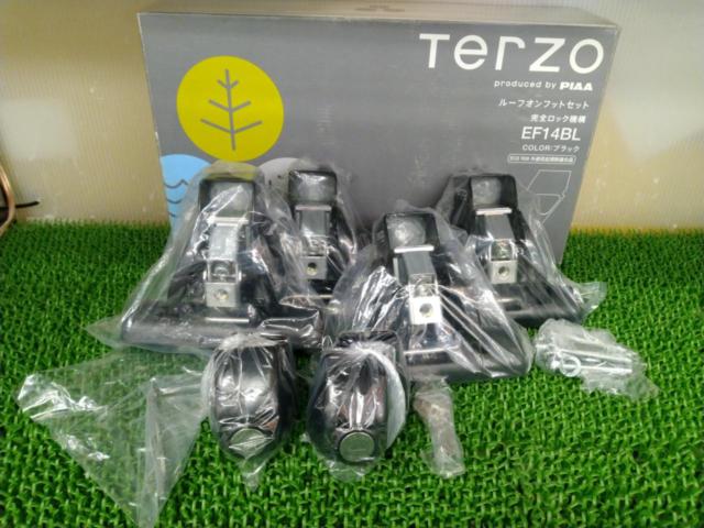 TERZO EF14BL ルーフオンタイプフットセット | 新古品 | アップガレージ 埼玉大宮店 | カー用品 キャリアを通販で購入する | 中古カー＆バイク用品の販売ならアップガレージ