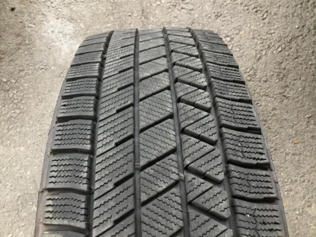 【BRIDGESTONE】BLIZZAK VRX3 | カー用品 スタッドレスタイヤ 15インチスタッドレスタイヤを通販で購入する | 中古カー＆バイク用品の販売ならアップガレージ