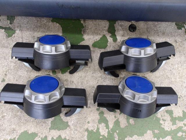 TERZO ルーフボックス ORCA520 | 中古品 | アップガレージ 埼玉久喜店 | カー用品 キャリア ルーフBOXを通販で購入する | 中古カー＆バイク用品の販売ならアップガレージ