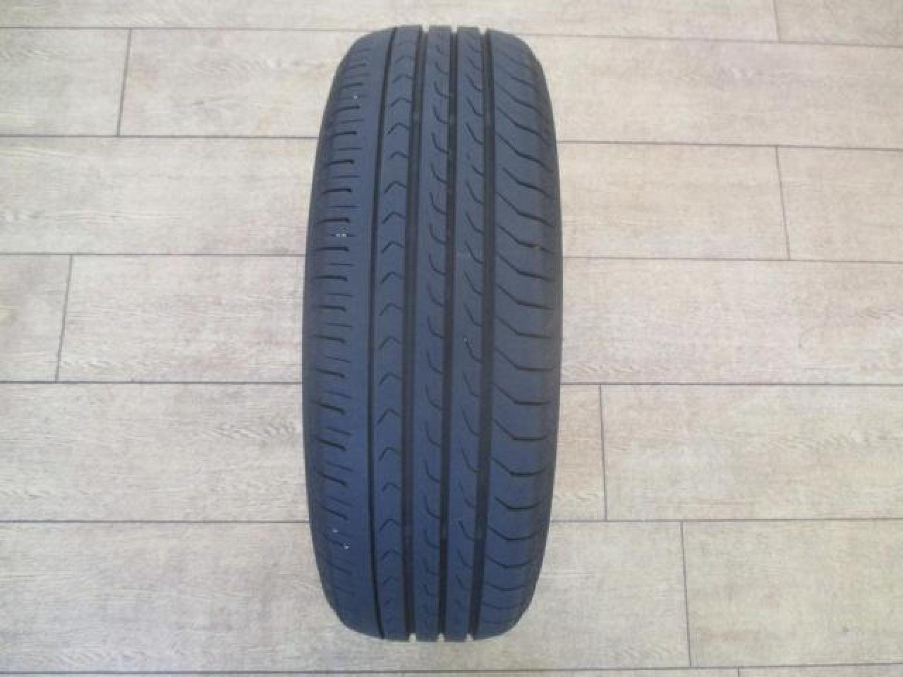 YOKOHAMA BluEarth-RV RV03 CK(2023年製造) | カー用品 タイヤ 15インチタイヤを通販で購入する | 中古カー＆バイク用品の販売ならアップガレージ