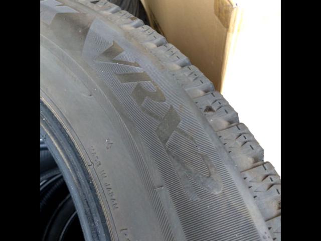 BRIDGESTONE BLIZZAK VRX2 225/55R17 97Q | カー用品 スタッドレスタイヤ 17インチスタッドレスタイヤを通販で購入する | 中古カー＆バイク用品の販売なら ...
