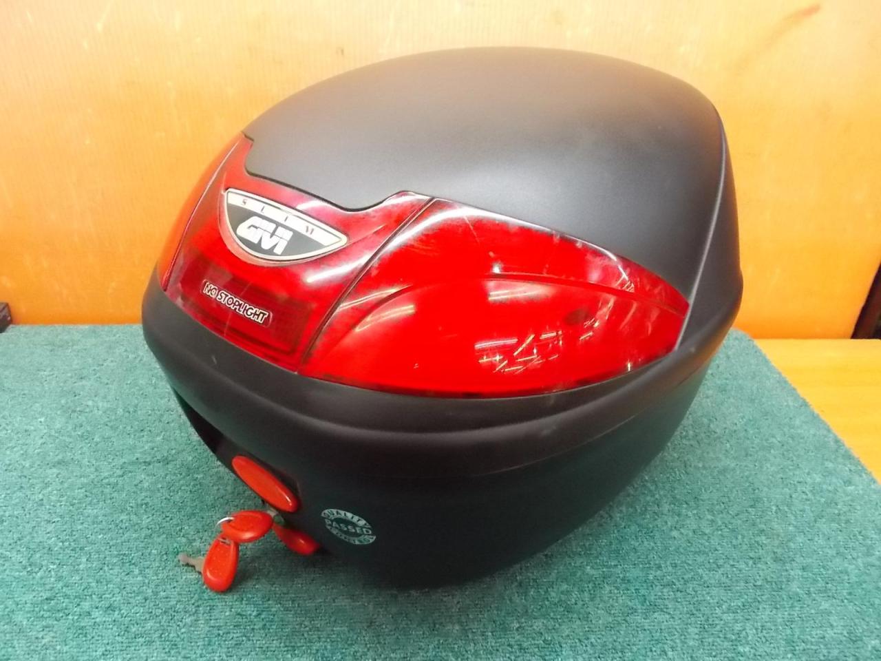 GIVI(ジビ) E230 モノロックリアボックス 汎用 | 中古品 | アップガレージ ライダースナップス前橋インター店 | バイク用品 ツーリング用品 BOX(二輪)を通販で購入する ...
