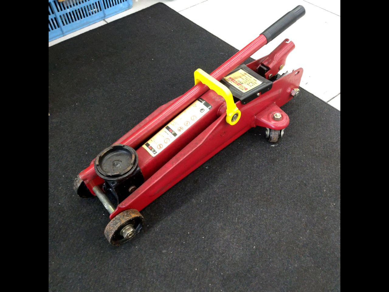 BAL 2tジャッキ No.1336 | 中古品 | アップガレージ 横浜戸塚店 | カー用品 メンテナンス 工具を通販で購入する | 中古カー＆バイク用品の販売ならアップガレージ