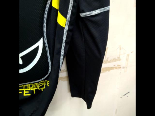 【56】BERIK 2.0 インナープロテクター | バイク用品 ウエア その他ウエア(二輪)を通販で購入する | 中古カー＆バイク用品の販売ならアップガレージ