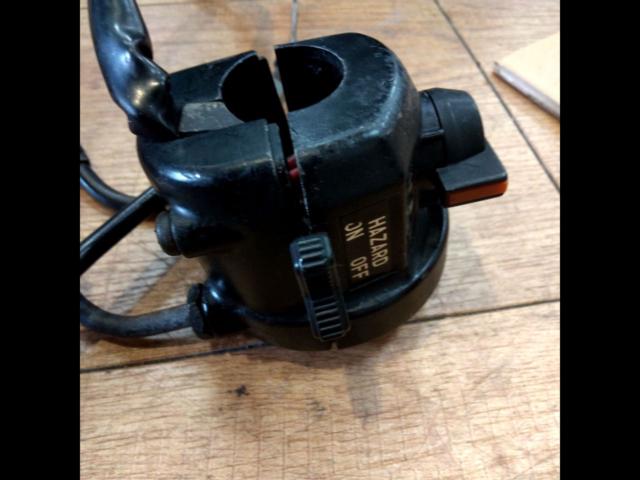 YAMAHA SR400/3HT 純正ハンドルスイッチ | 中古品 | アップガレージ 相模原中央店 | バイク用品 ハンドル・ハンドル廻り ...