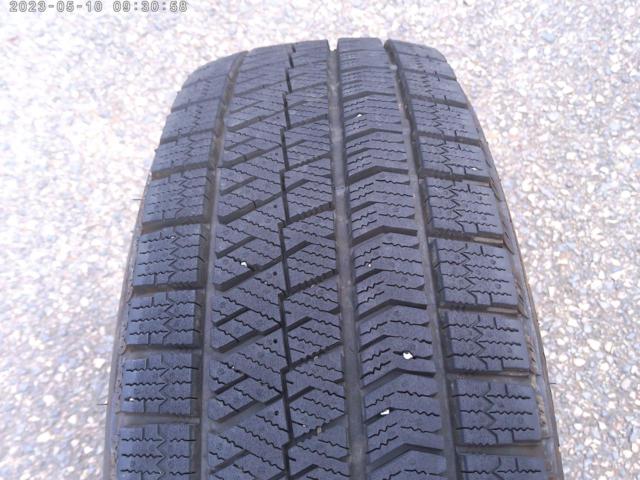 BRIDGESTONE BLIZZAK VRX2 185/65-15 4本セット Y07354 | 中古品 | アップガレージ 郡山店 | カー用品 スタッドレスタイヤ 15インチスタッドレス ...