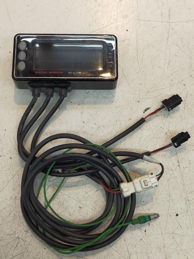 ACTIVE(アクティブ) デジタルモニターV3 REV&TEMP | 中古品 | アップガレージ ライダース大阪松屋町店 | バイク用品 電装品 その他電装品(二輪)を通販で購入する ...