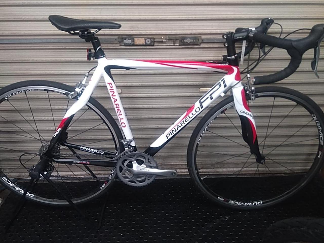 PINARELLO FP1 アルミフレームロードバイク 2010年モデル 定価188,000円 ※ホイールDURA-ACE C24カスタム ...