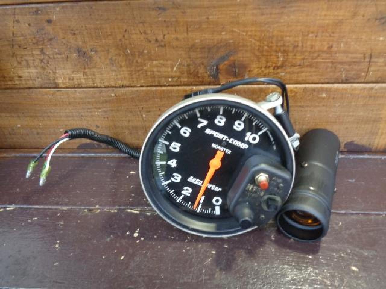 AUTOMeterオートメーター SPORT-COMP 3904 シフトインジゲーター付き | 中古品 | アップガレージ 仙台八乙女店 | カー用品 メーター系 メーターを通販で購入する ...