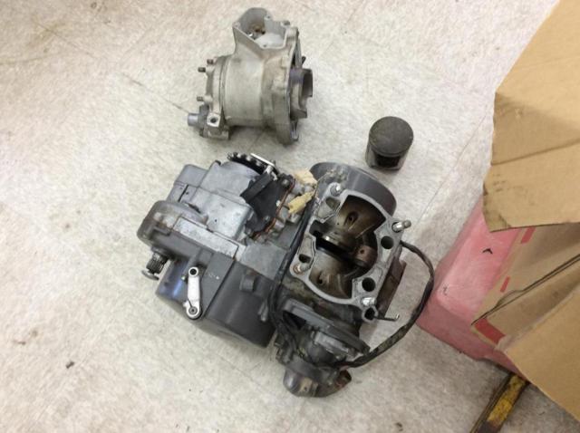 18【SUZUKI】RMX250 SJ13A 純正エンジン 部品取り | わけあり | アップガレージ 石川小松店 | バイク用品 エンジン ...