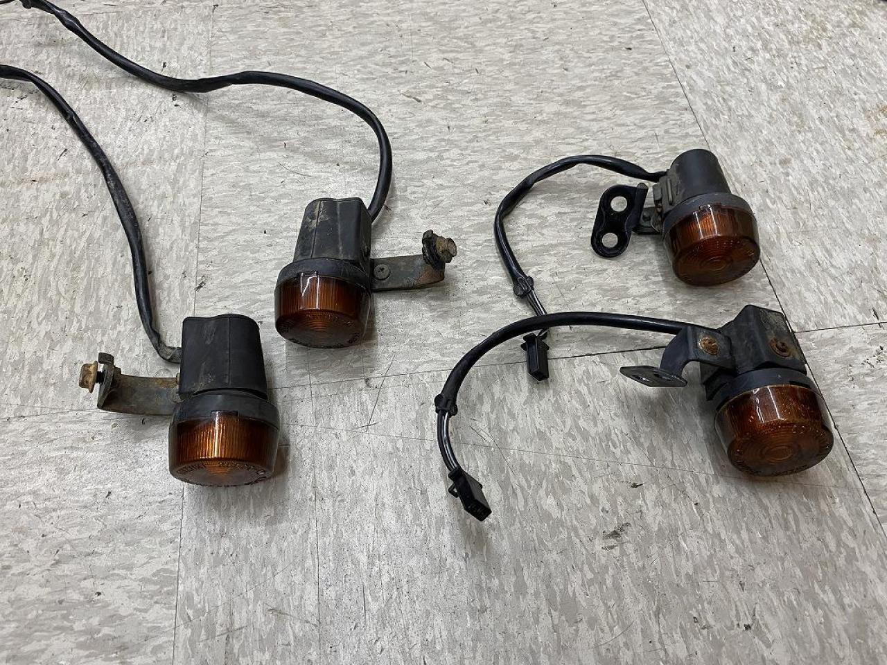 30【SUZUKI】RMX250 SJ13A 純正ウインカー 4個セット | 中古品 | アップガレージ 石川小松店 | バイク用品 電装品 ...
