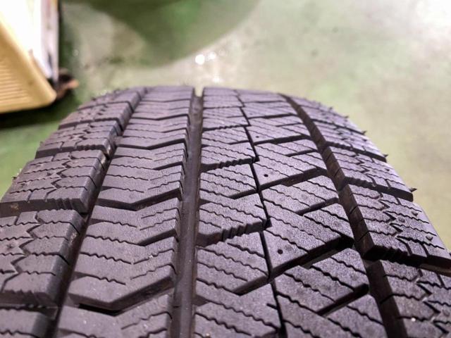 YOKOHAMA STANDARD WHEEL GRASS + BRIDGESTONE(ブリヂストン) BLIZZAK VRX2 175/60R16 クロスビー/イグニス/IQ など | カー ...