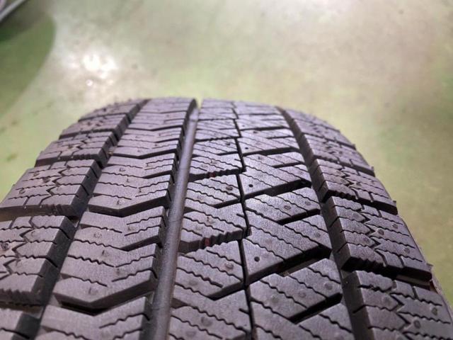 YOKOHAMA STANDARD WHEEL GRASS + BRIDGESTONE(ブリヂストン) BLIZZAK VRX2 175/60R16 クロスビー/イグニス/IQ など | 中古 ...