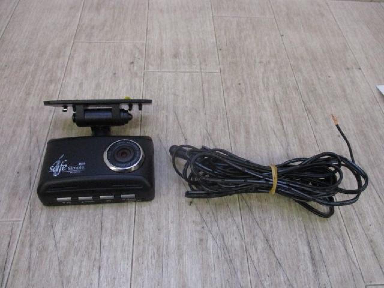 【COMTEC】DC-DR411 | 中古品 | アップガレージ 愛知西尾店 | カー用品 カーAVアクセサリー ドライブレコーダーを通販で購入する | 中古カー＆バイク用品の販売ならアップガレージ