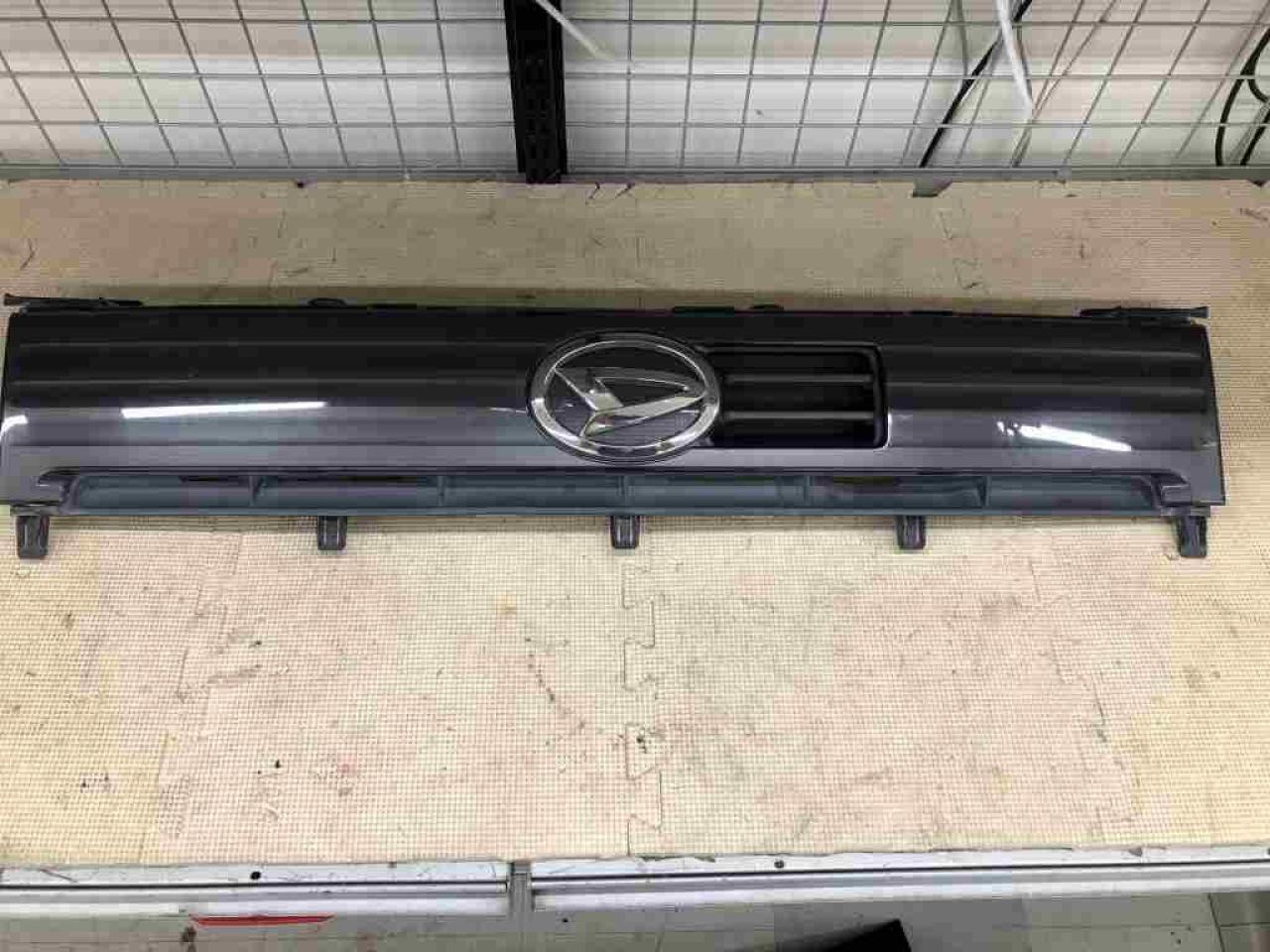 ダイハツ純正 [53155-B2010] フロントグリル | 中古品 | アップガレージ 滋賀彦根店 | カー用品 ボディパーツ グリルを通販 ...