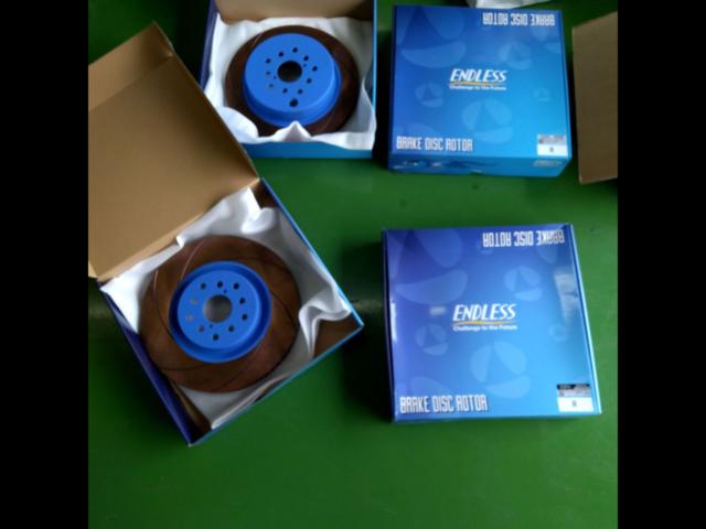 【ENDLESS】BRAKE ROTOR / CURVING SLIT | 目立った傷や汚れ無し | アップガレージ 新潟燕三条店 | カー ...