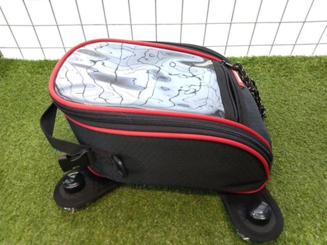 【DEGNER】デグナー 吸盤式タンクバッグ NB-117A 交換吸盤付き(レッドパイピング) | 中古品 | アップガレージ ライダース横浜瀬谷店 | バイク用品 ツーリング用品 バッグ ...