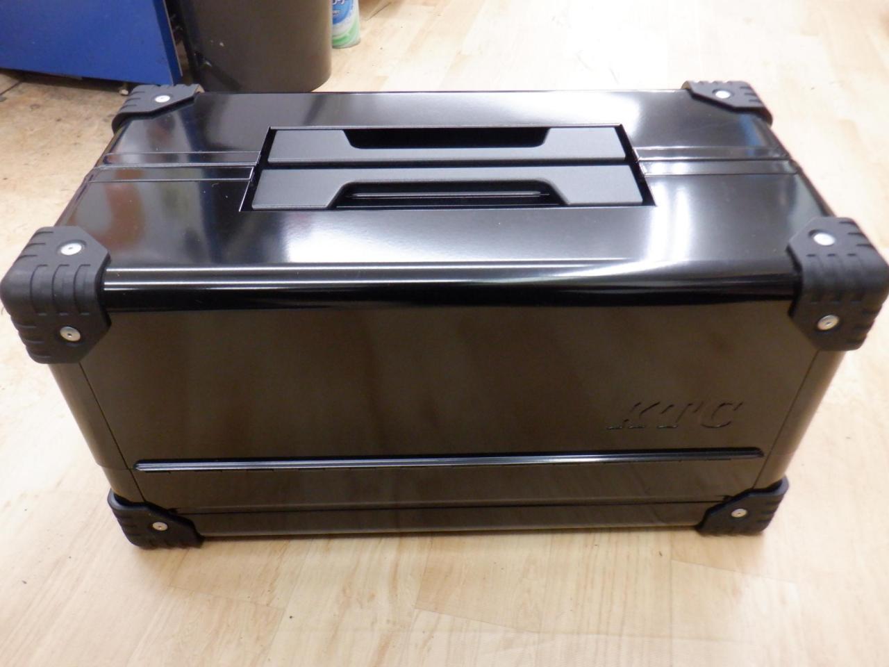 KTC 両開きメタルケース ブラック EK-10AGBK サイズ:440(W)x233(D)x230(H)mm | 中古品 | アップガレージ 福岡博多店 | カー用品 メンテナンス 工具を ...