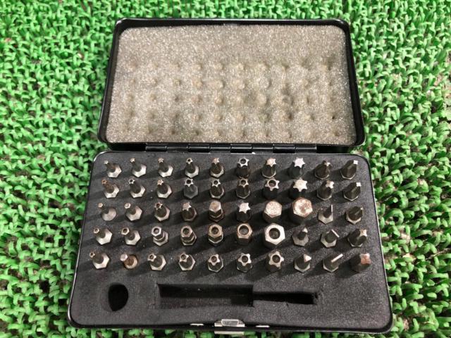 ディーン DEEN52pcsビットセット DNBT52SET | 中古品 | アップガレージ 横浜町田総本店 | 総合リユース 自動車整備工具 その他を通販で購入する | 中古カー＆バイク用品 ...