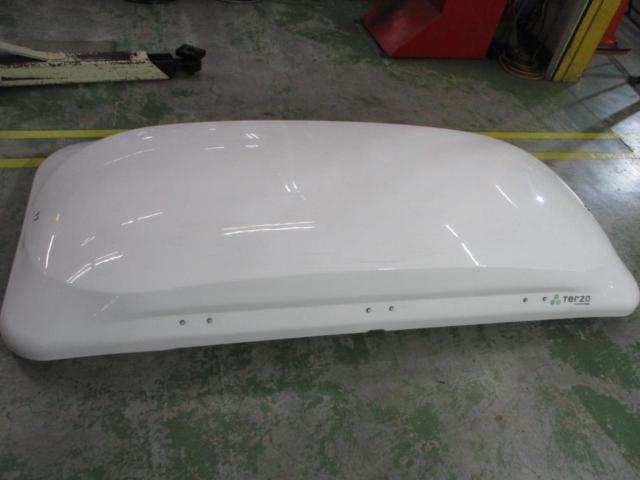 TERZO SYMMETRICK AERO ルーフボックス/BOX | 中古品 | アップガレージ 小田原東インター店 | カー用品 キャリア ルーフBOXを通販で購入する | 中古カー ...