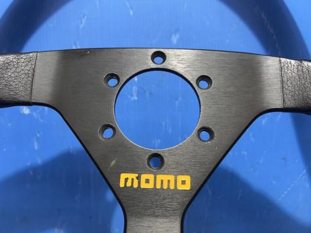 momo VELOCE RACING | 中古品 | アップガレージ 川越インター店 | カー用品 インテリア ステアリングを通販で購入する ...