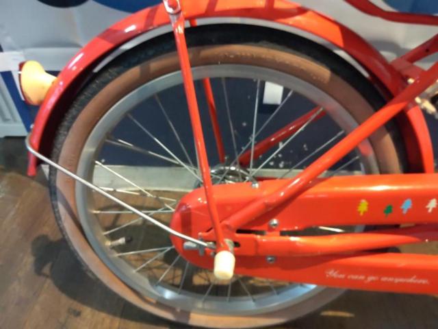 BRIDGESTONE HACCHI HC182 18インチ シングルギア キッズ自転車 レッド | 子ども用自転車を通販で購入する | 中古 ...
