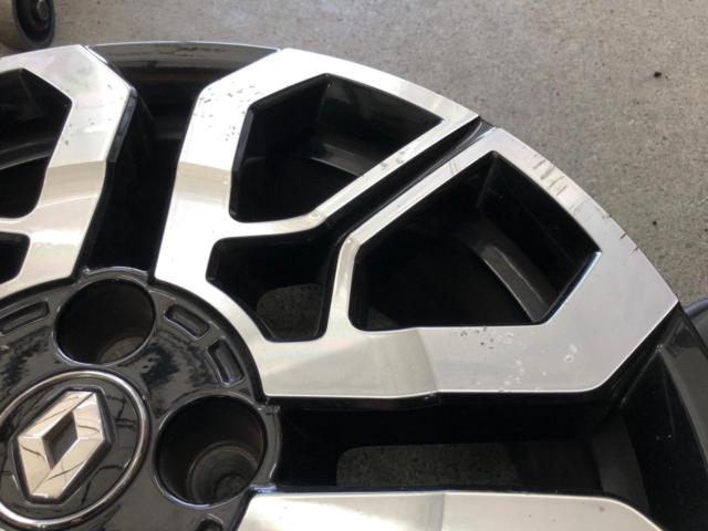 ルノー トゥインゴ GT純正ホイール | 中古品 | アップガレージ 国立府中インター店 | カー用品 アルミホイール 17インチホイールを ...