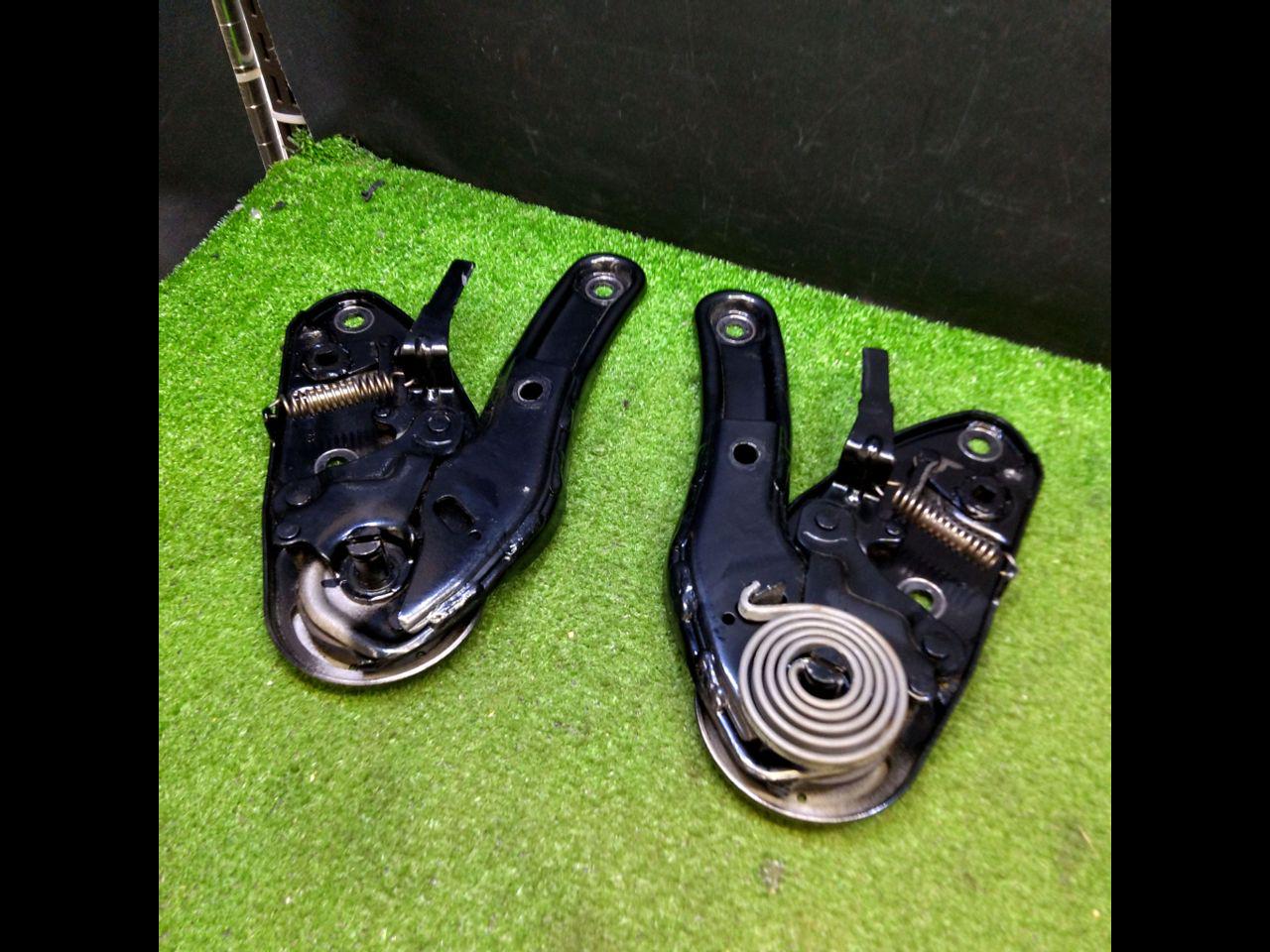 トヨタ ランドクルーザー/GRJ70 純正リヤシートバックロック | 中古品 | アップガレージ 横浜戸塚店 | カー用品 シート その他 ...