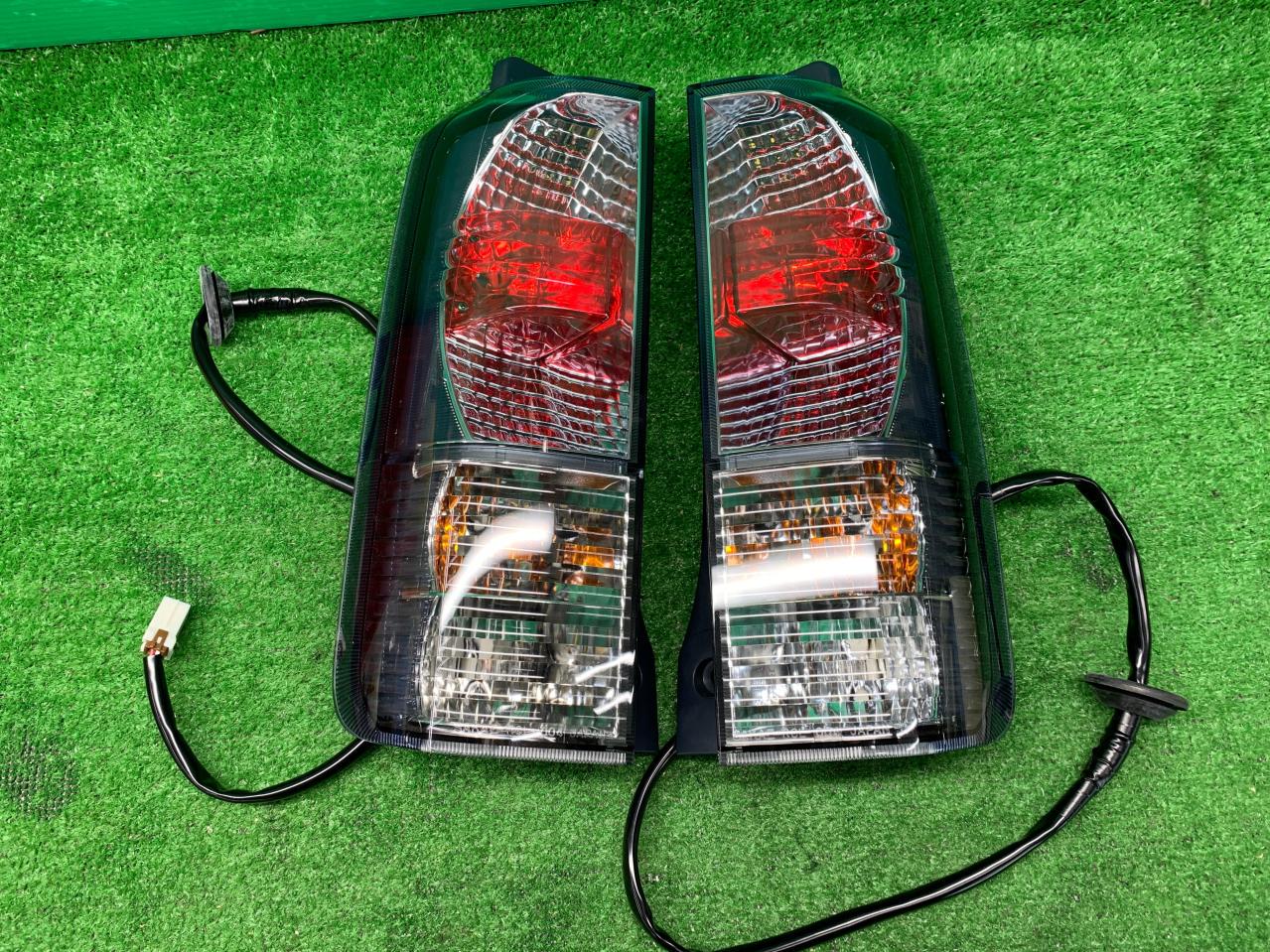 【三菱純正】[RCL 004]ekスポーツ H81W 純正テール 左右セット | 中古品 | アップガレージ 四日市店 | カー用品 ボディ ...
