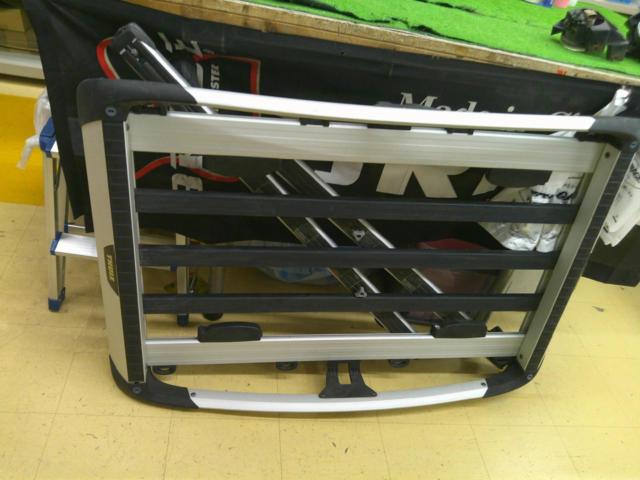 THULE トレイル823+ベースキャリア | 中古品 | アップガレージ 札幌東雁来店 | カー用品 キャリア その他キャリアを通販で購入 ...