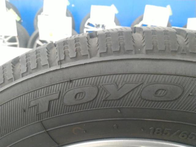 weds(ウェッズ) JOKER(ジョーカー) STRAIGHT + TOYO OBSERVE GARIT GIZ | 中古品 | アップガレージ 東村山店 | カー用品 スタッドレスタイヤ ...