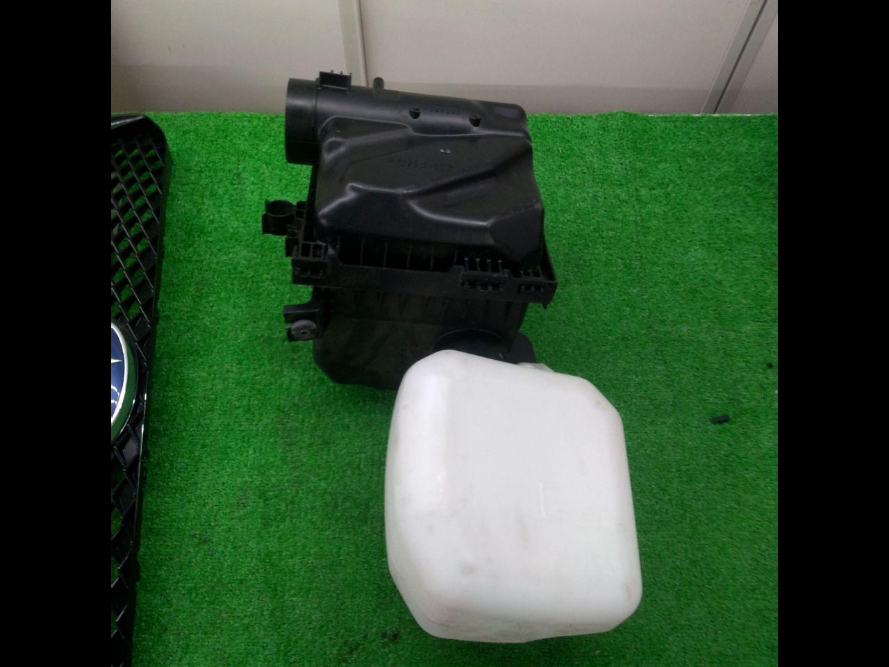 SUBARU Impreza/GRB genuine air cleaner box | Used | UPGARAGE himejiten ...