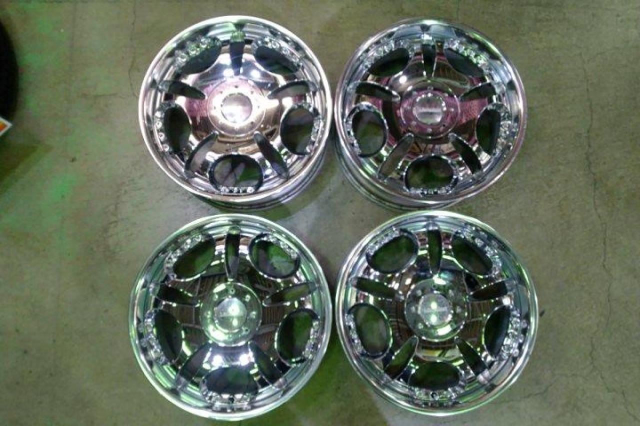 LOWENHART LC1-LX | 中古品 | アップガレージ ホイールズ川崎産業道路店 | カー用品 アルミホイール 18インチホイールを ...