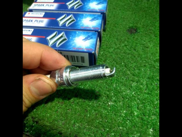 SUZUKI純正 スパークプラグ 09482-00619 3本 | 新古品 | アップガレージ 横須賀根岸店 | カー用品 電装系 その他電装 ...