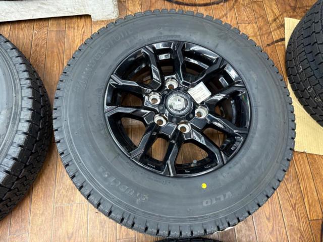 【旧セリアル新品スタッドレス付♪】KOSEI BAREROCK BISON + BRIDGESTONE BLIZZAK VL10 195/80R15 107/105N | 中古品 | アップ ...