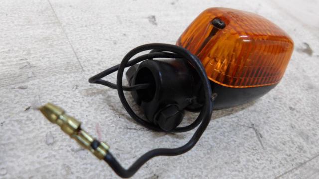 CGC ウインカー(レンズ割れ・接触不良有り) | わけあり | アップガレージ ライダースナップス三鷹東八店 | バイク用品 電装品 ...