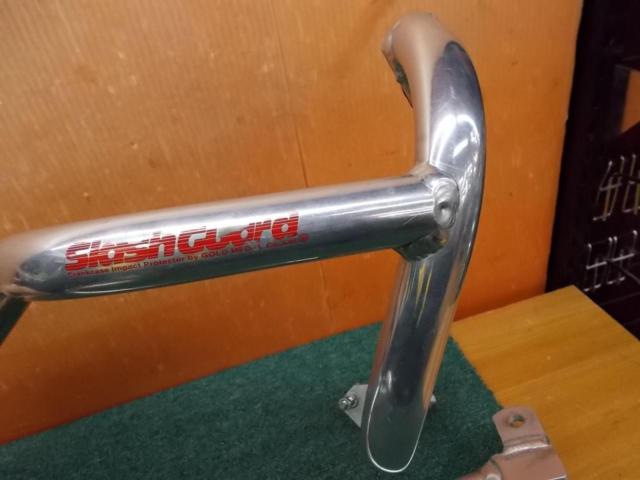 GOLDMEDAL(ゴールドメダル) エンジンガード ゼファー1100 | 中古品 | アップガレージ ライダースナップス前橋インター店 ...