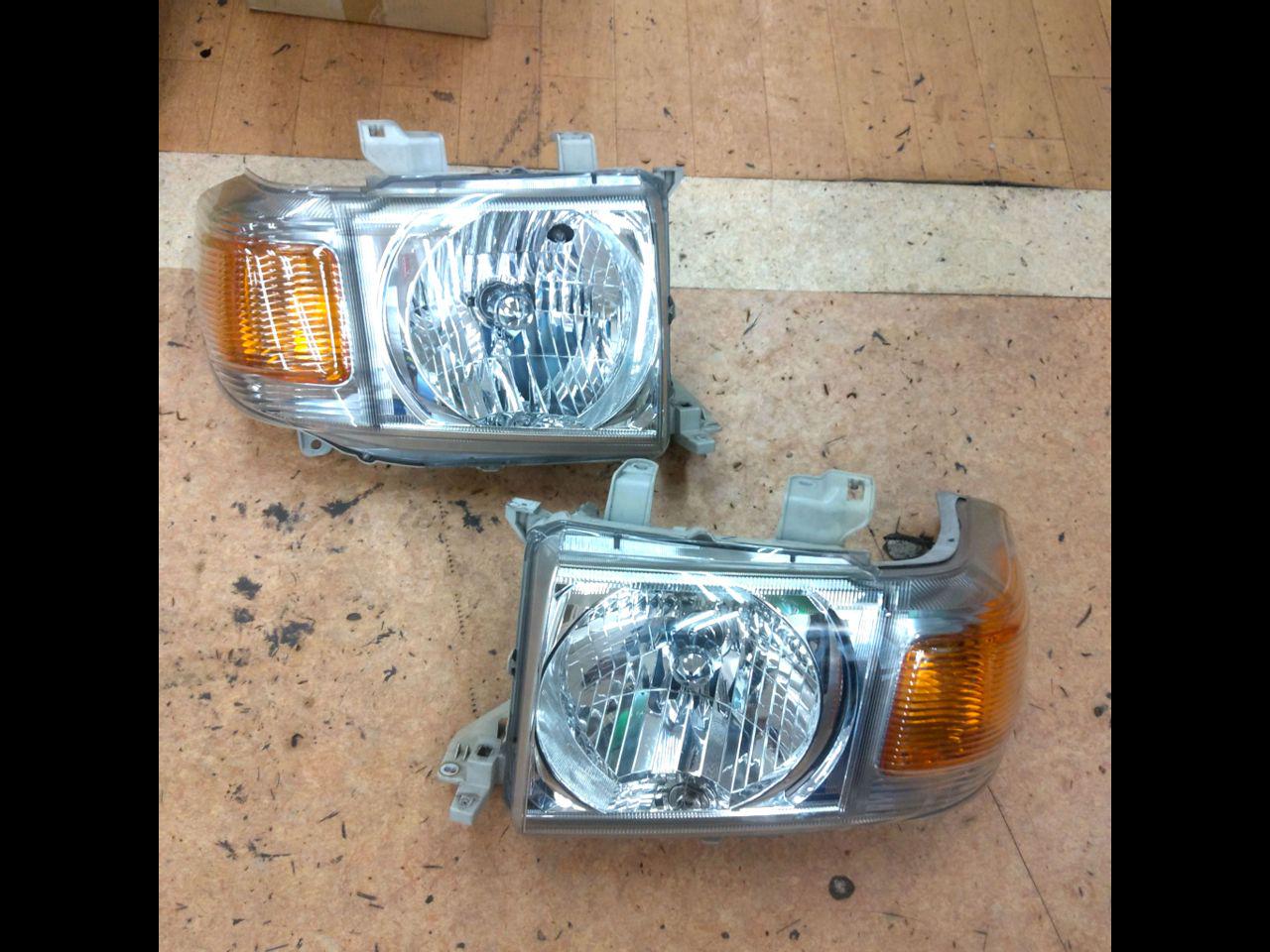 TOYOTA純正ハロゲンヘッドライト 【ランドクルーザー70/復刻モデル/GRJ70系】 | 中古品 | アップガレージ 横須賀根岸店 ...