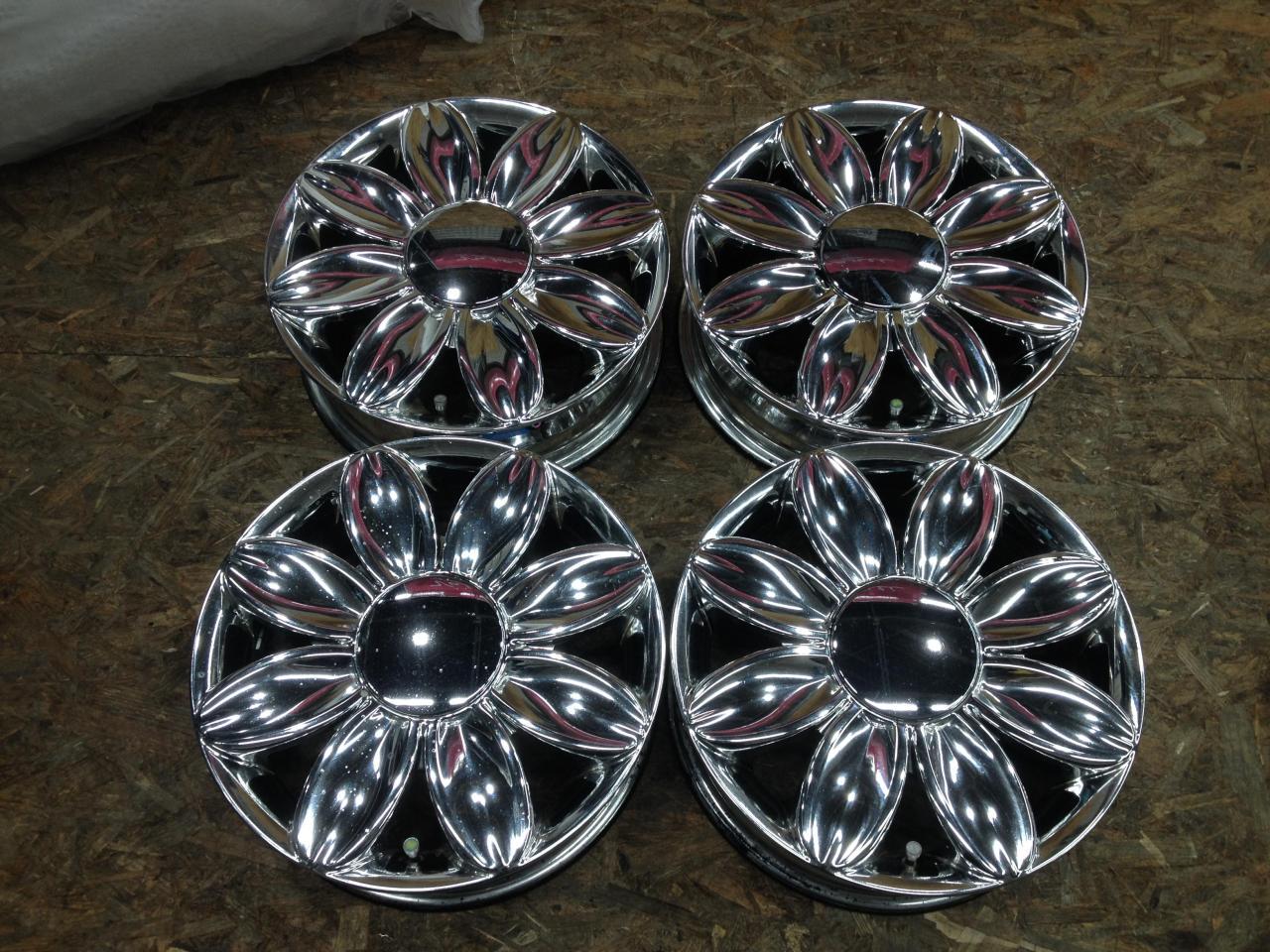PIAA(ピア) PIAA(ピア) FULALA | 中古品 | アップガレージ 岡崎宇頭店 | カー用品 アルミホイール 15インチホイール ...