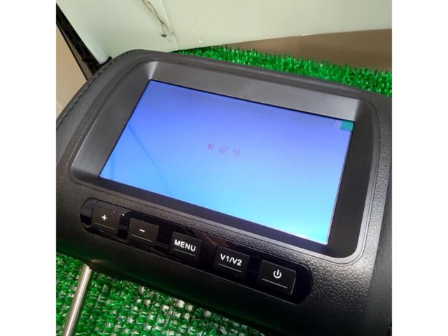 PILLOW TFT LCD Headrest monitor | No noticeable scratches or marks ...