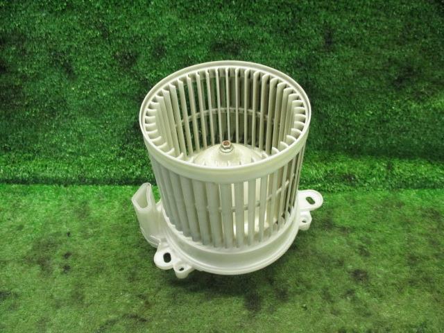 ヒーターブロアモーター（デイズ） 純正パーツ その他電装系 27220-6A00K | カー用品 電装系 その他電装系を通販で購入する | 中古カー＆バイク用品の販売ならアップガレージ