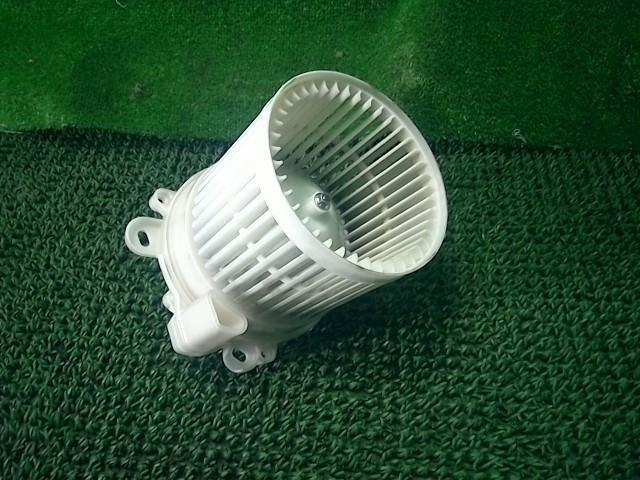 ヒーターブロアモーター（デイズ） 純正パーツ その他電装系 27220-6A00K | カー用品 電装系 その他電装系を通販で購入する | 中古カー＆バイク用品の販売ならアップガレージ