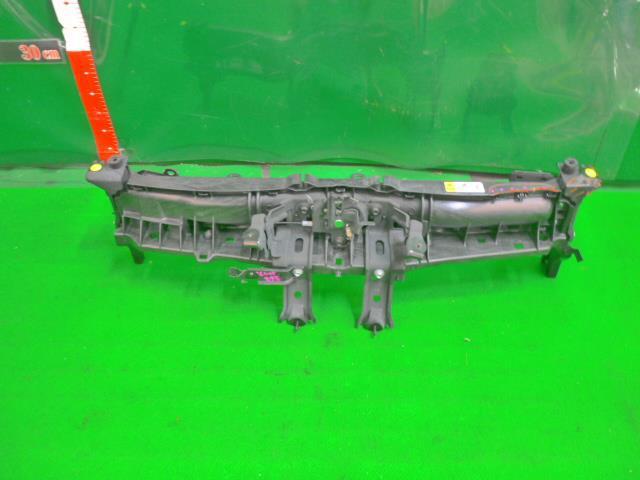 ラジエータコアサポート（ヤリス） 純正パーツ その他ボディパーツ 53213-K0010 | カー用品 ボディパーツ その他ボディパーツを通販 ...