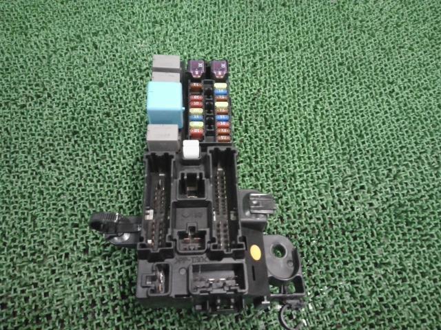SUMITOMO ヒューズボックス（タント） 純正パーツ その他電装系 82600-B2241 | 中古品 | 株式会社ビッグウェーブ ...