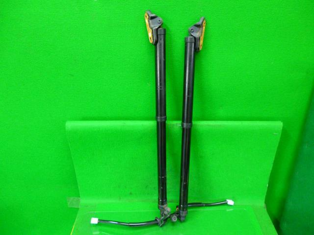 バックドアダンパー（ハリアー） 純正パーツ その他ボディパーツ ㊨68910-49006㊧68920-49006 | 中古品 | 株式会社 ...