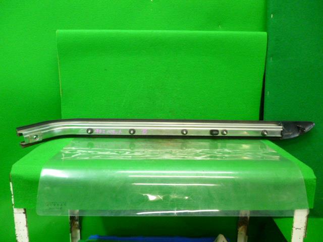 その他 外装部品（NV200バネット） 純正パーツ その他ボディパーツ 77760-JX00A | 中古品 | 株式会社ビッグウェーブ ...