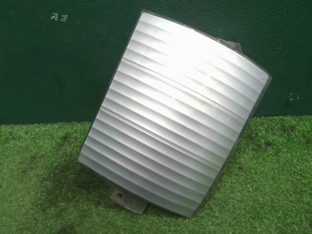 コイト 右クリアランスランプ（キャンター） 純正パーツ その他レンズ関連 MK580530 | カー用品 ボディパーツ その他レンズ関連を通販 ...