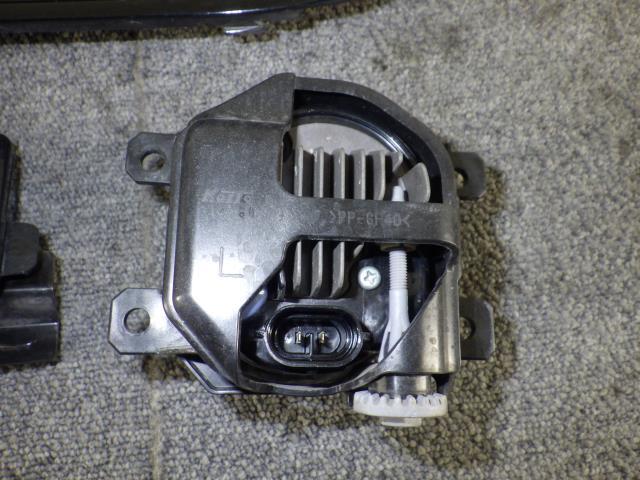 コイト 左フォグランプ（レヴォーグ） 純正パーツ フォグランプ 84501VA010 | カー用品 電装系 フォグランプを通販で購入する ...