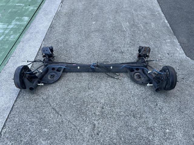 RアクスルビームASSY（ティーダ ラティオ） 純正パーツ その他足まわり 55501-ED000 | カー用品 足まわり その他足まわりを ...